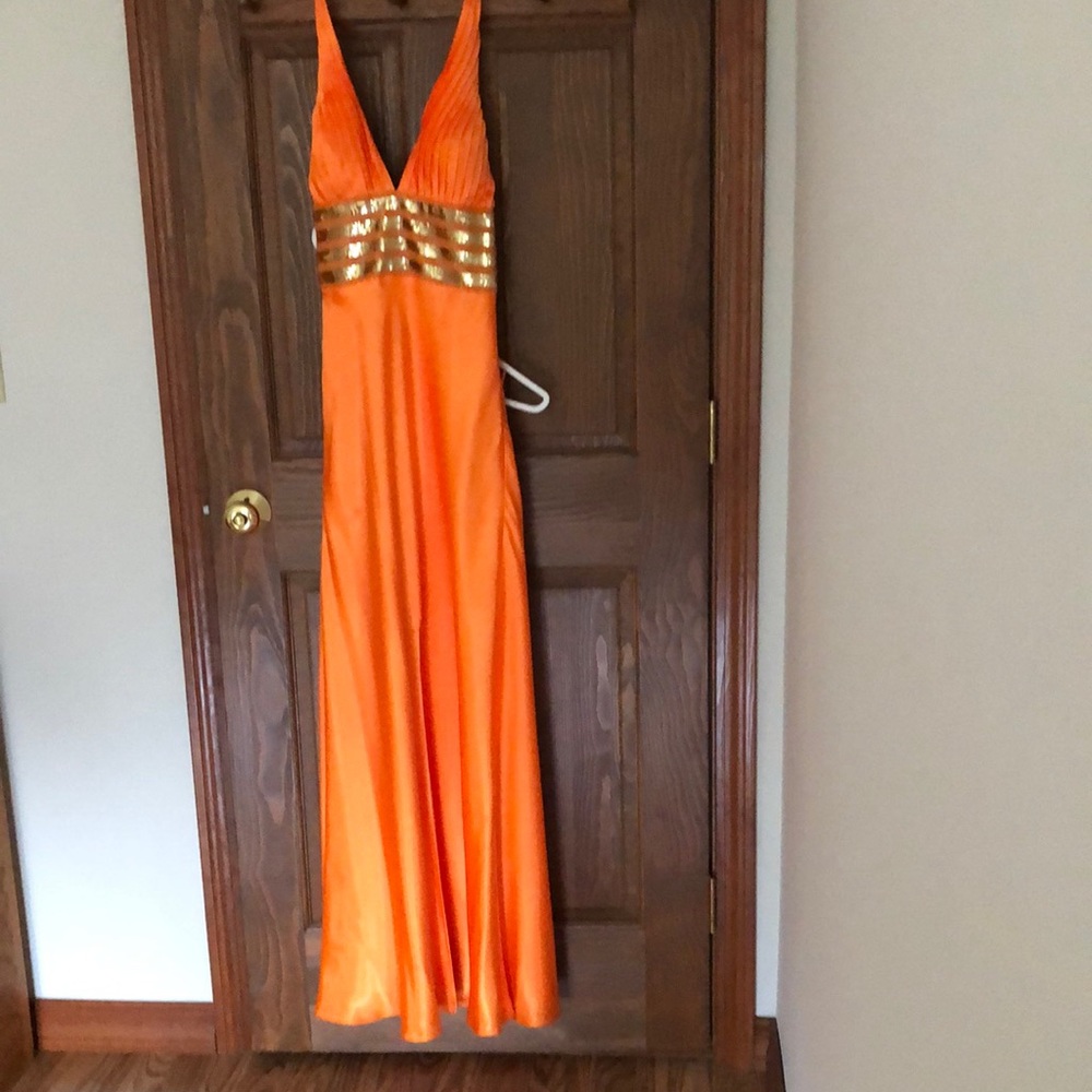 Faviana Couture Gown - Deep V - Gold Sequins/Beaded B… - Gem